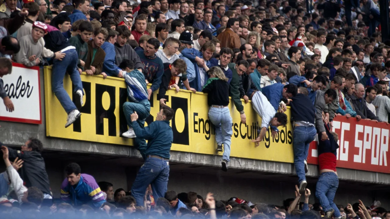 Top 10 Biggest Sports Disasters of All Time - Fall in Sports